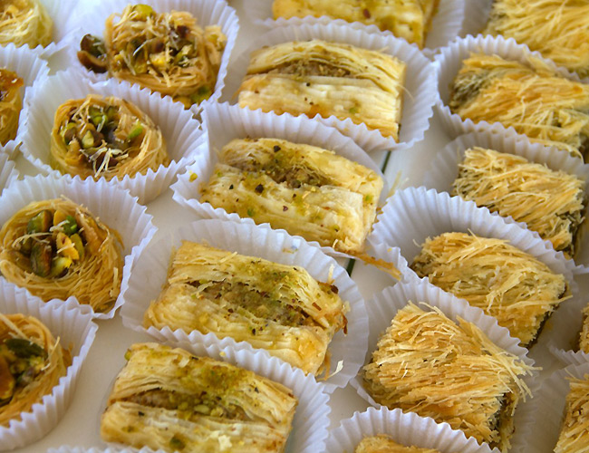 Doces árabes diversos - Lokma CaféLokma Café ‹ Um espaço de café e ...